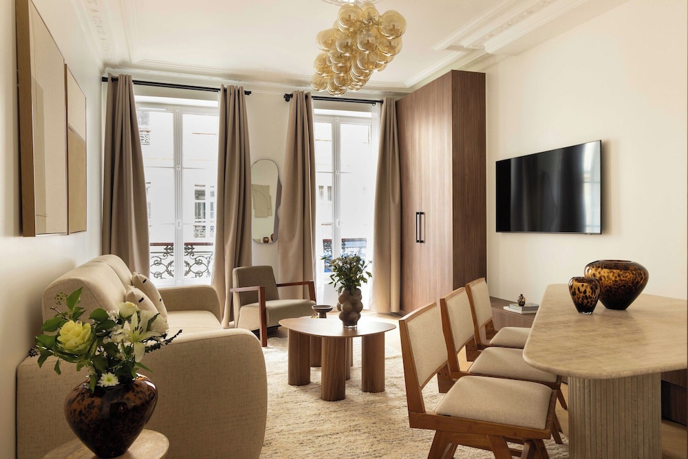 Elegant Apartment - 2br- 6p- Gare Saint Lazare - Parijs