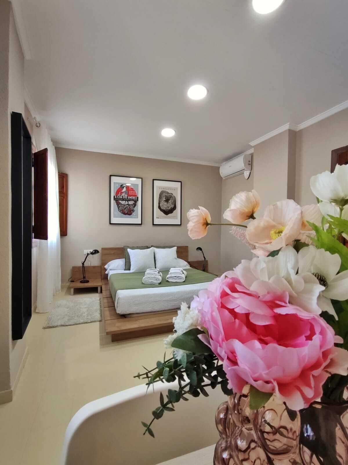 Edredons de pluma, camas com colchões de espuma com sistema de memória