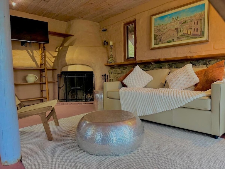 Mudbrick Retreat In Adelaide Hills - Maccy's Cottages! - Adelaide