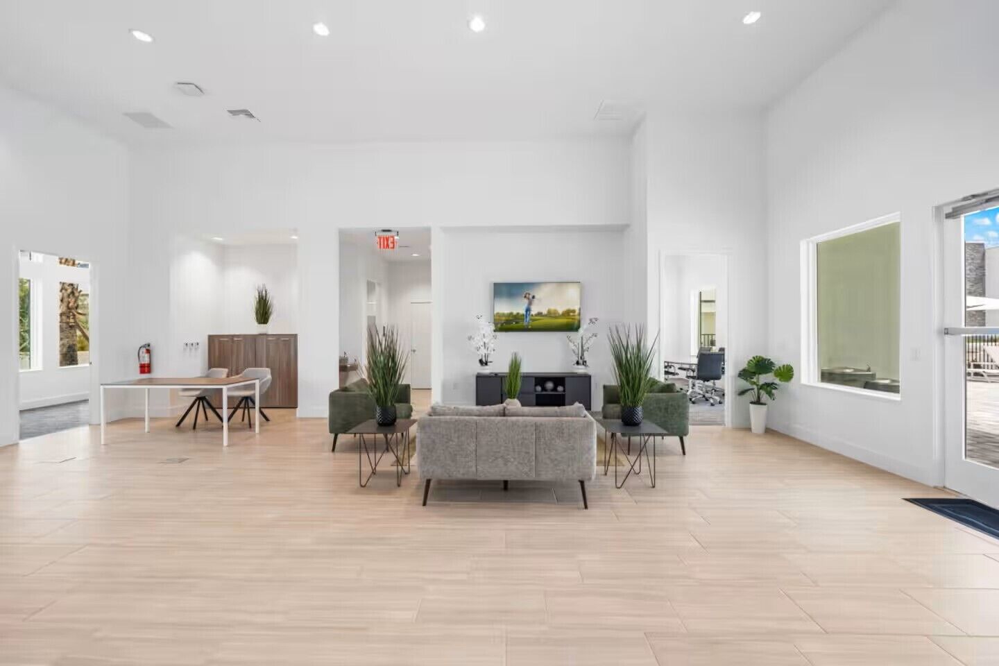 Luxury Town Home/mins. To Disney/golf Clubs/private Pool/pet Friendly - Davenport, FL