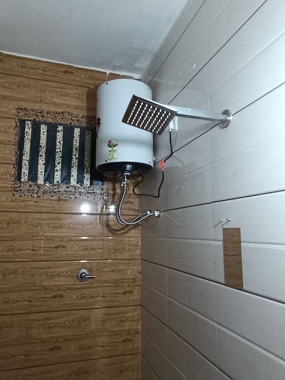 Chic 1-bedroom With Fitness Room, Wifi In Marvelous Ahmedabad - Ahmedabad