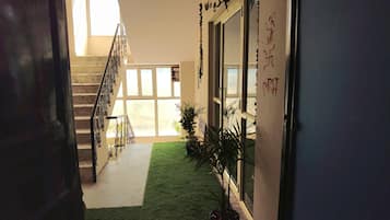 Entrada (vista interior)