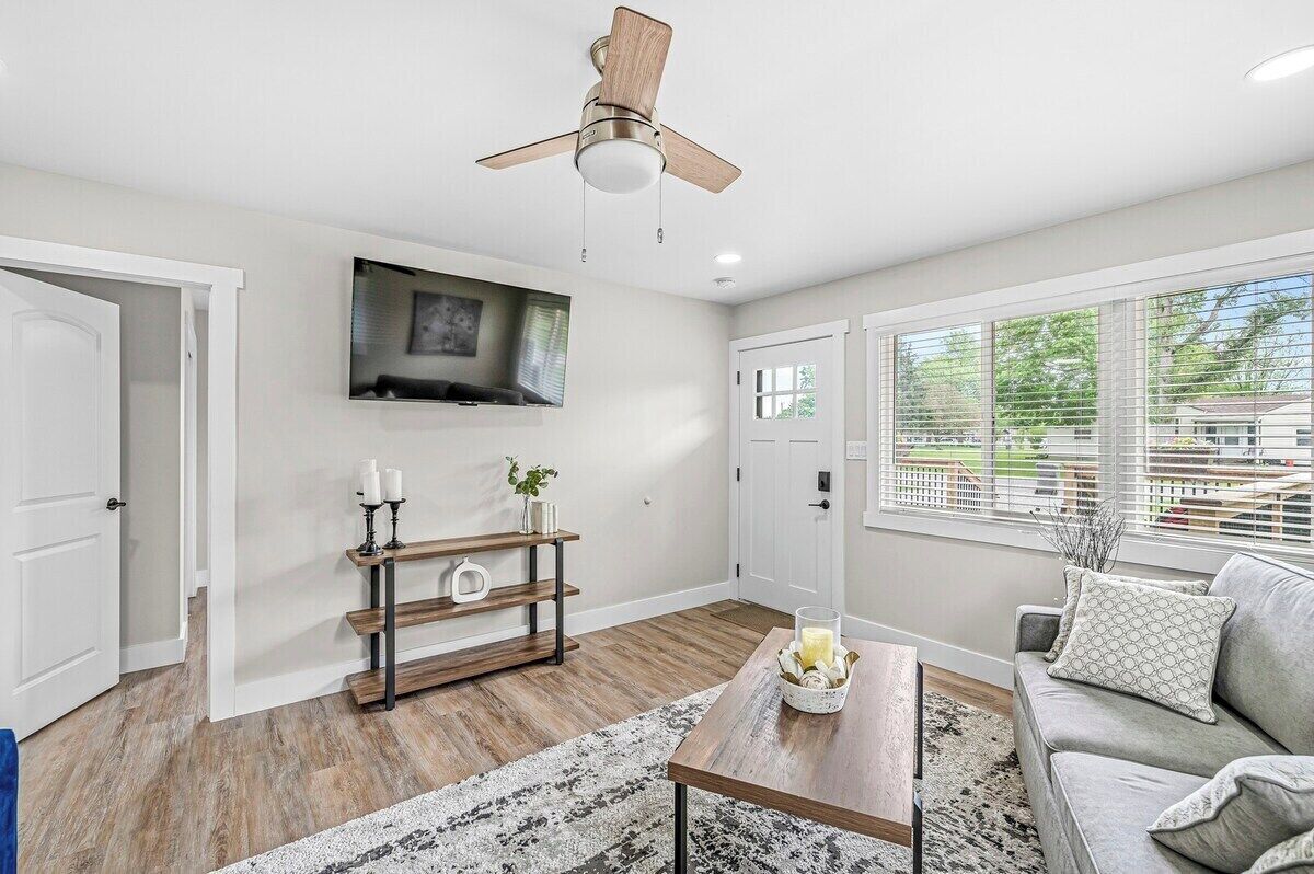 Renovated Urban Oasis In Indy - Indianapolis, IN