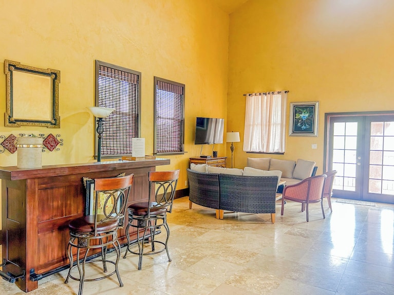 Spacious 4 Br Home Near Historic Downtown At 133 South St In Lincolnville - Saint Augustine, FL