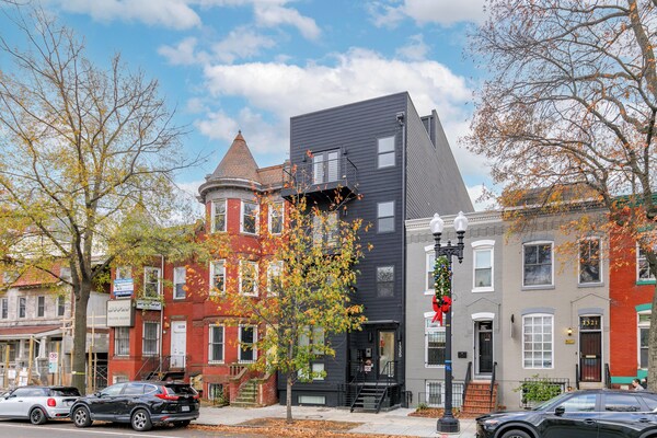 Capitol Hill Suites - Unit 9 - Washington, DC