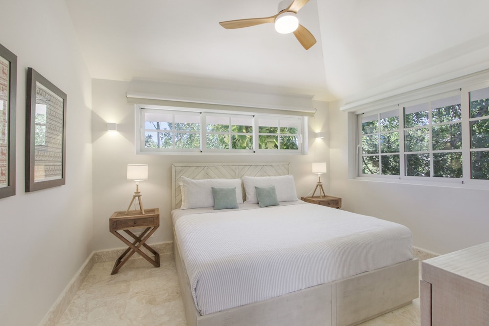 Large Family 2 Level Villa For Rent At Puntacana Resort Club Near Playa Serena Playa Blanca - Punta Cana