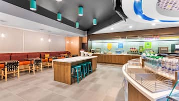 Pequeno-almoço tipo buffet diário incluído