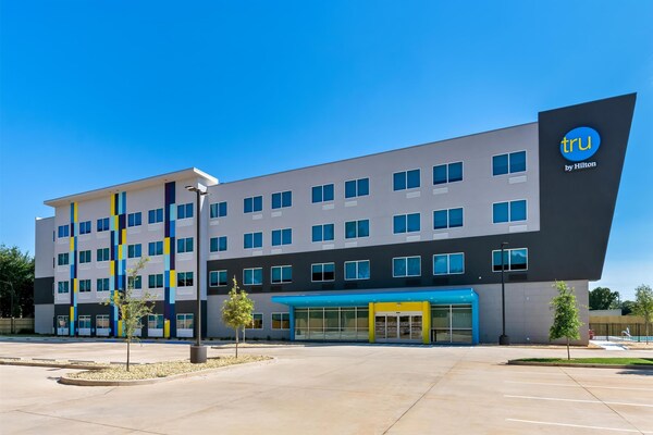 Tru By Hilton Pensacola I-10 North Davis Highway - Pensacola, FL