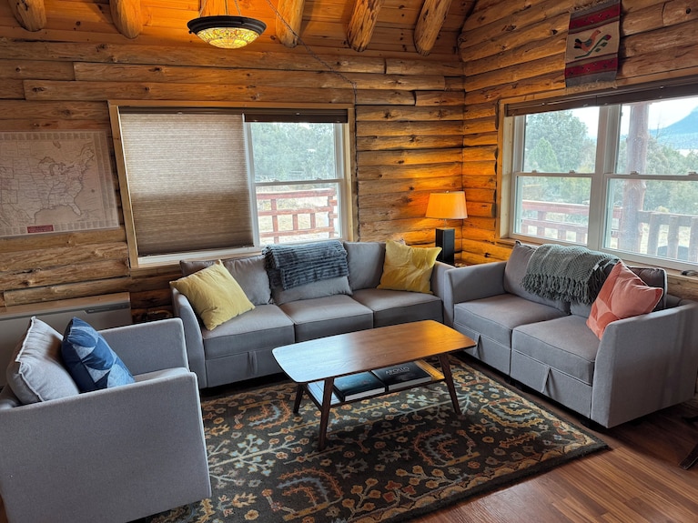 Apache Mesa Log Cabin Home Near Chama - El Vado Lake State Park