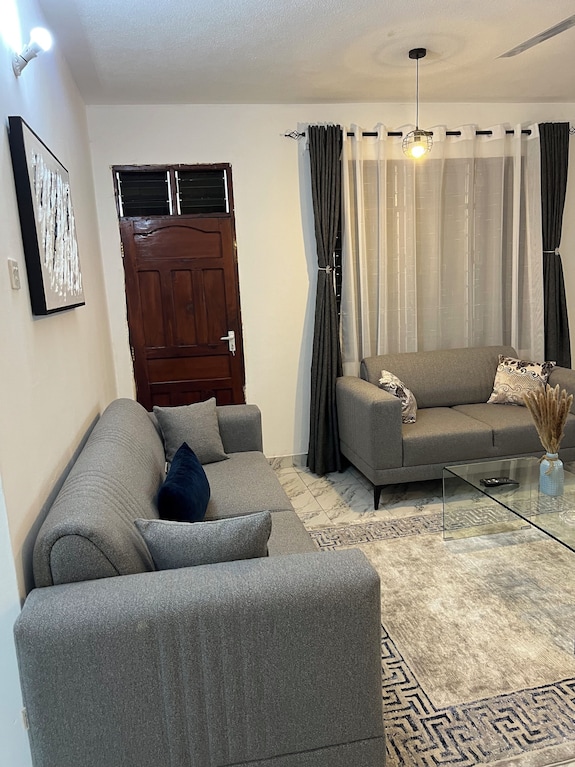 Spacious 1bedroom Apartment In Nyali Mombasa /Hotshower/washing Machine /Wifi - Mombasa