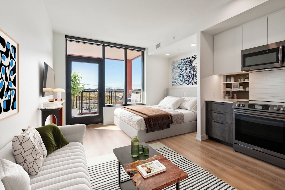 Poplar House Apartments By Barsala - Washington, DC