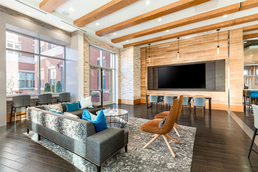 Blueground | Shaw, Pool & W/d, Nr Convention Center - Silver Spring