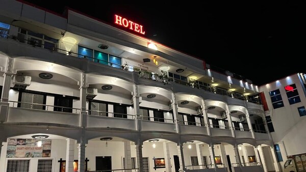 Shanti Heritage Resort By Grb - Guna