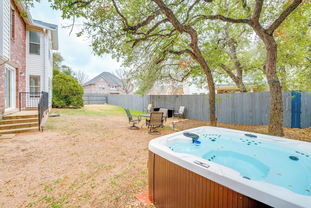 6 Mi To Lake Travis: Spacious Cedar Park Home! - Cedar Park, TX