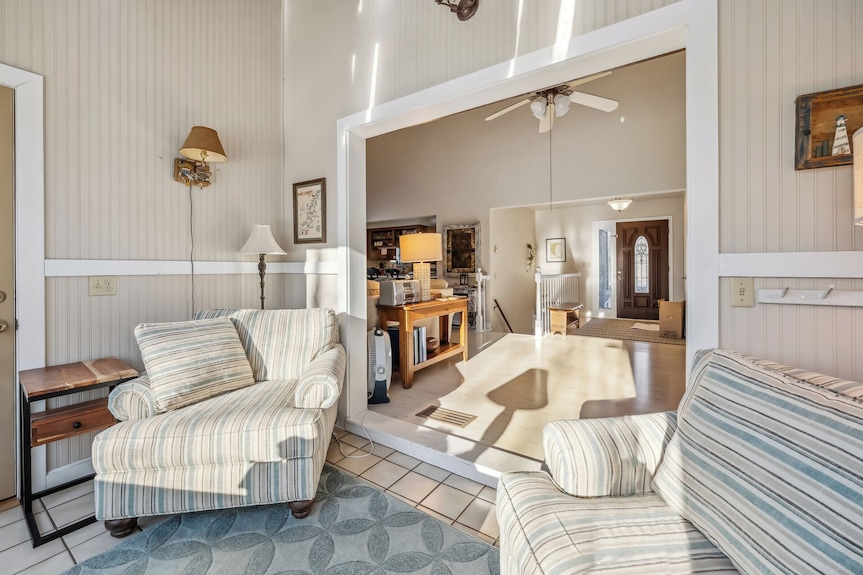 Pet Friendly Home Near Baileys Harbor, Door County- Private Wooded Lot! - Sister Bay, WI