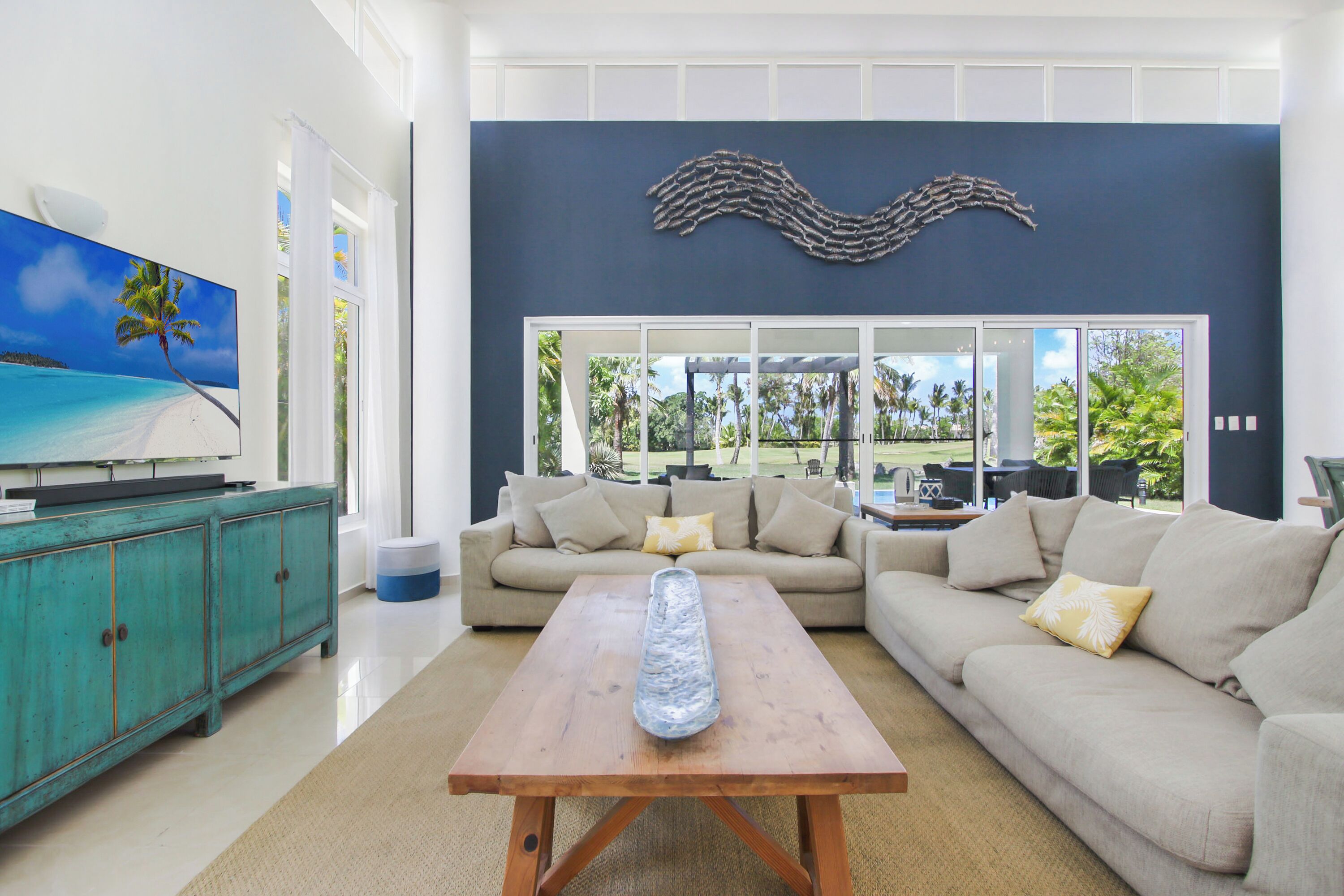 Vila conforto, varanda, vista para o jardim | TV