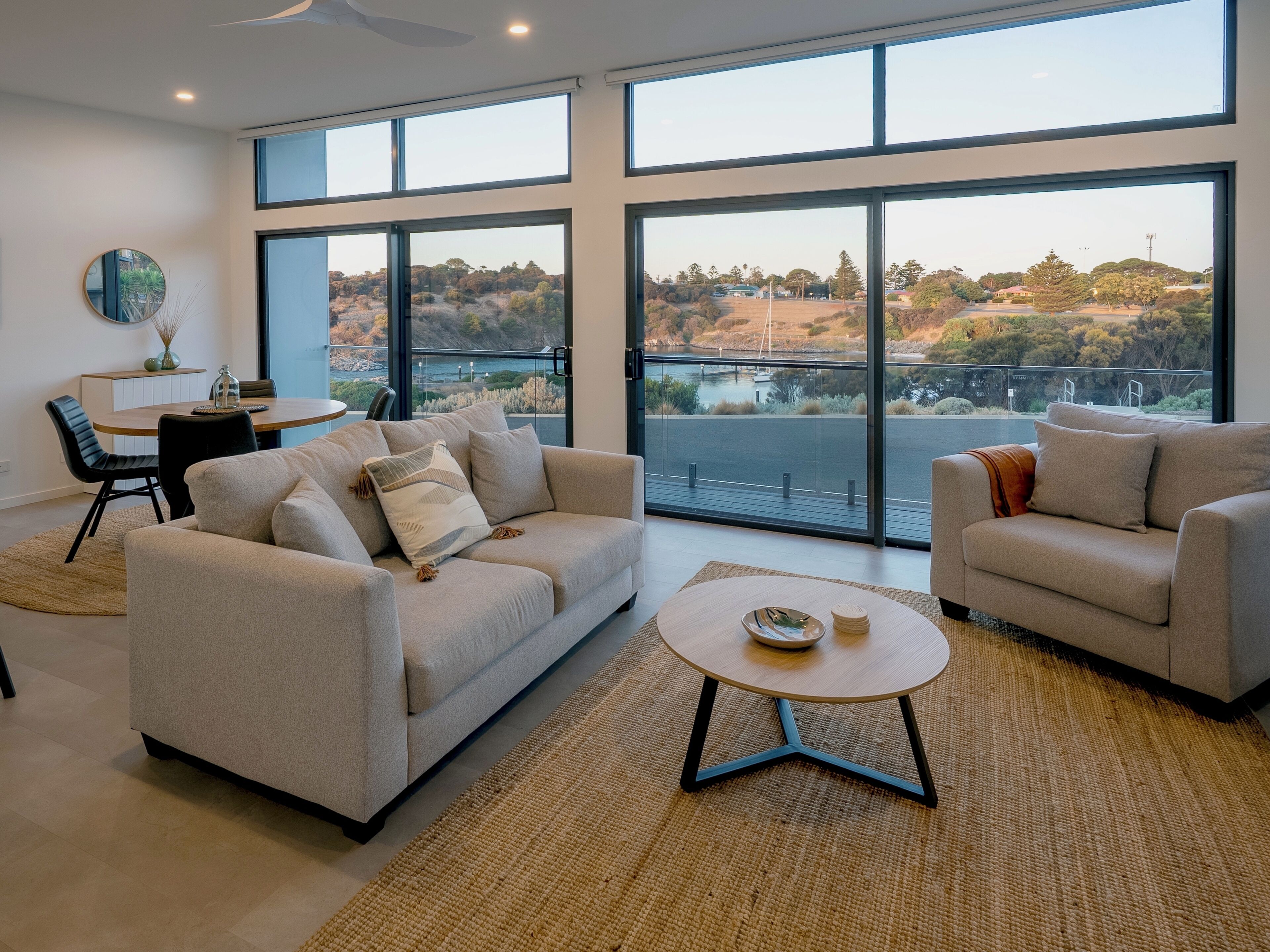 Cove Landing Marina Apartments 2&3 Sleeps 8 - Penneshaw