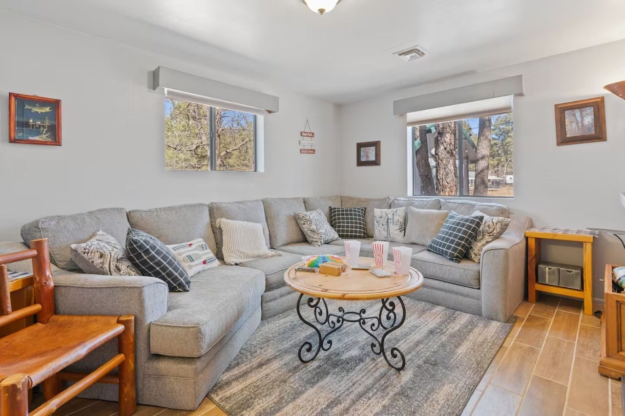 Rustic Charm Cabin + Pinetop-lakeside Retreat - Pinetop-Lakeside, AZ