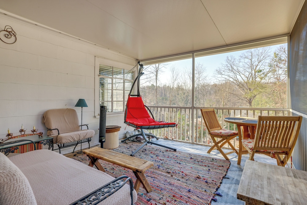 Walk To Downtown: Pet-friendly Cottage In Tyron - Tryon, NC