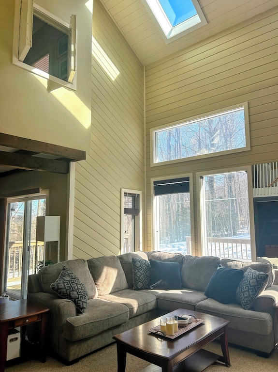Lodge On The Loop, A Pet-friendly Retreat With Private Hot Tub & Sauna - Vermont