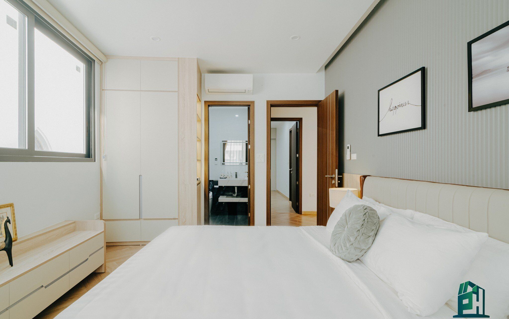 Apartamento premier, 3 quartos, vista para a cidade | Frigobar, individualmente mobiliados, escrivaninha