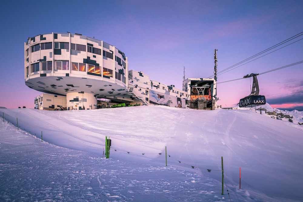Galaaxy Mountain Hostel - Falera
