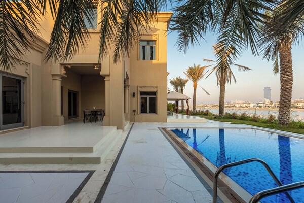 Maison Privee - Exclusive Villa W/ Private Pool, Garden And Beach - Dubaï