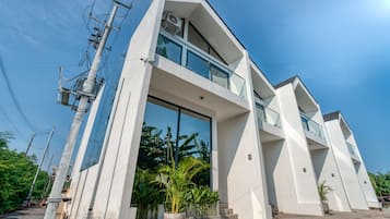 Fachada da propriedade
