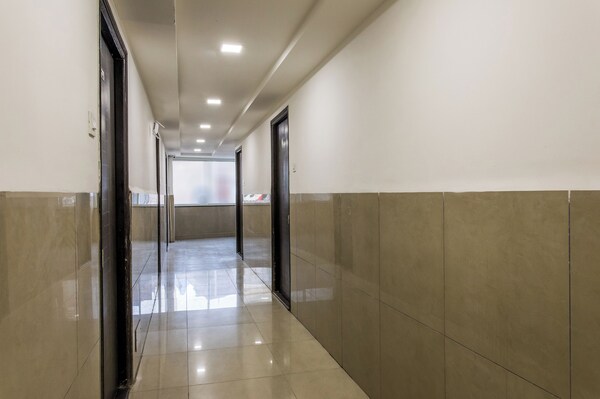 Jmc Hotel Blue Inn - Vijay Nagar