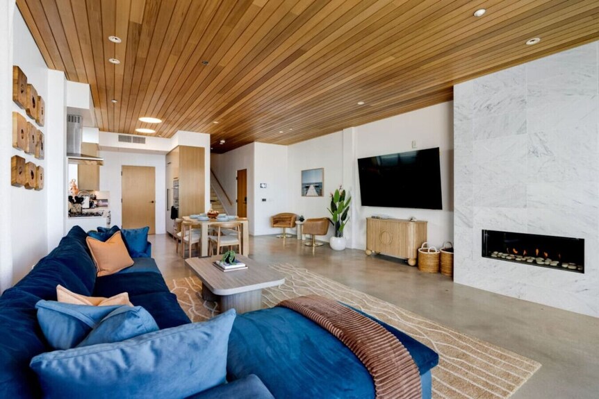 The Santa Monica Sunset - 5,000 Sq Ft Of Beachfront Luxury - El Segundo, CA
