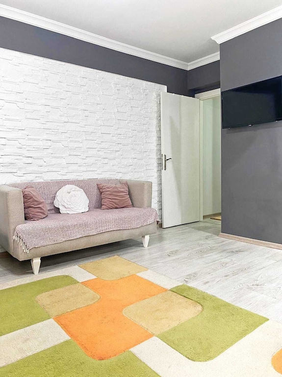 Cozy 2-bedroom Condo With Wifi, Ac In Beautiful İzmir - İzmir