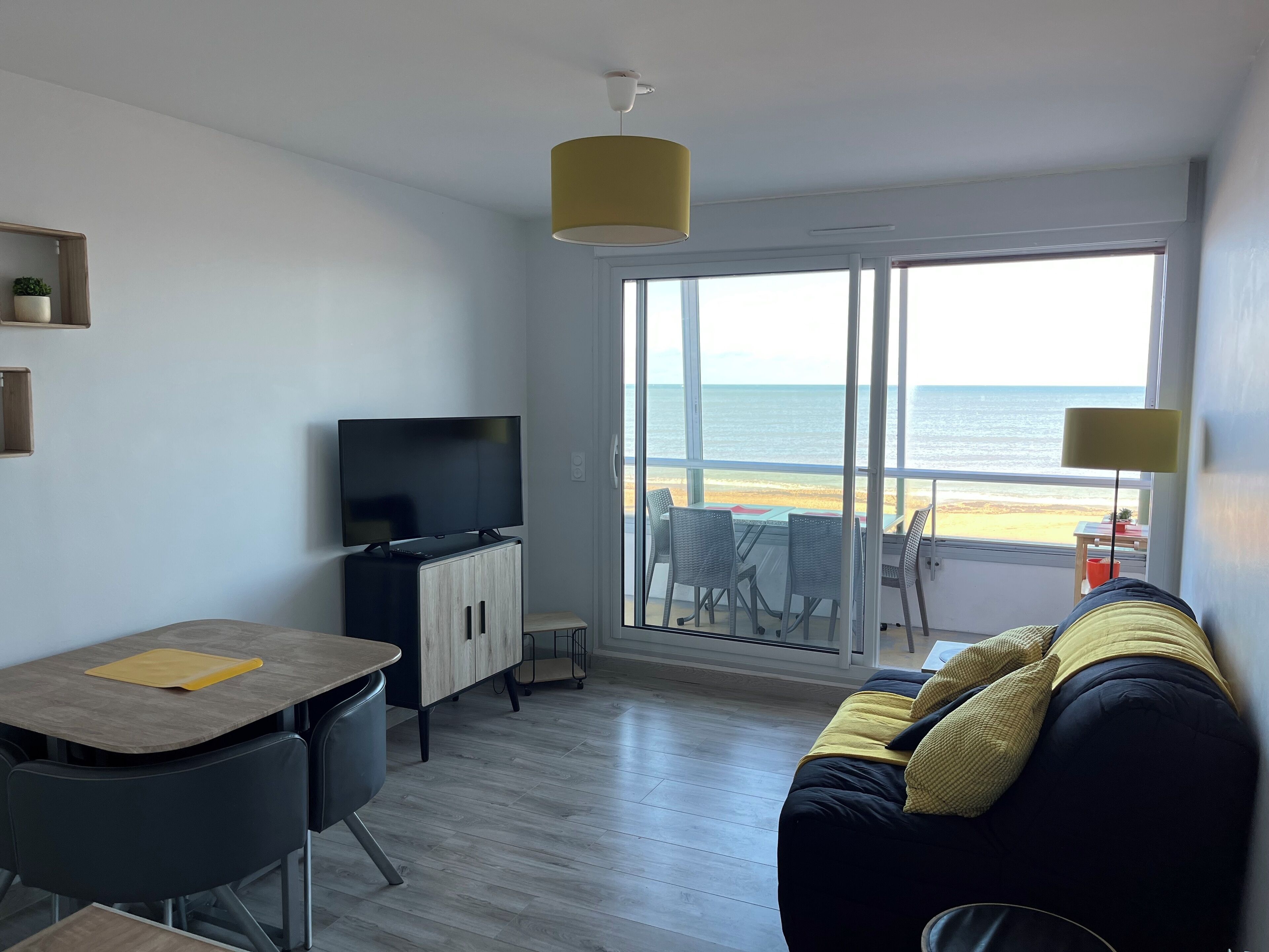 Pleine Mer Front De Mer - 1er Et. Ascenseur - 4p - Parking - Wifi - Linge Ok - Courseulles-sur-Mer