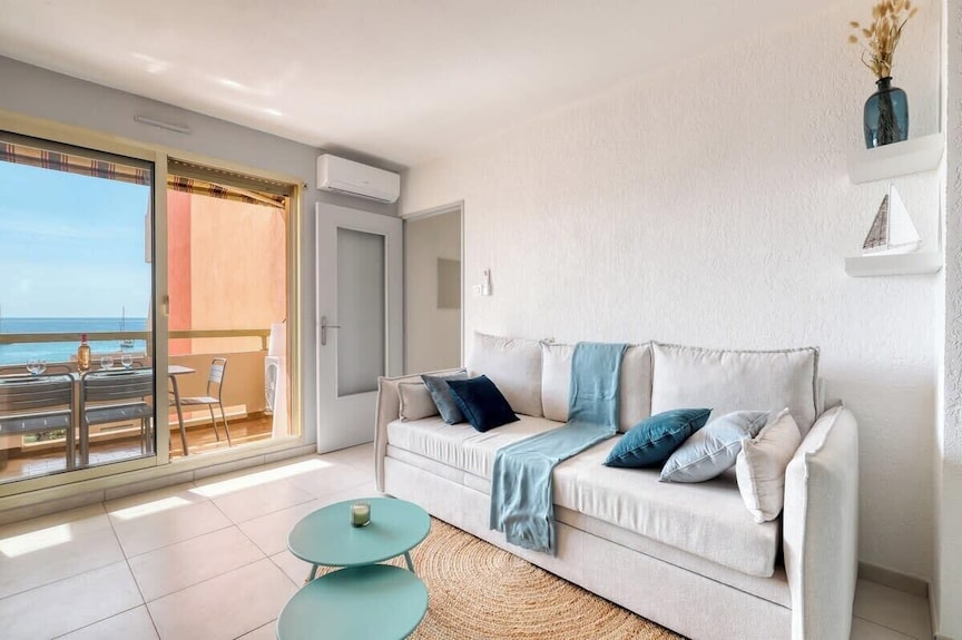 Vue Mer Exceptionnelle Au Lavandou - Plage de Cavalière