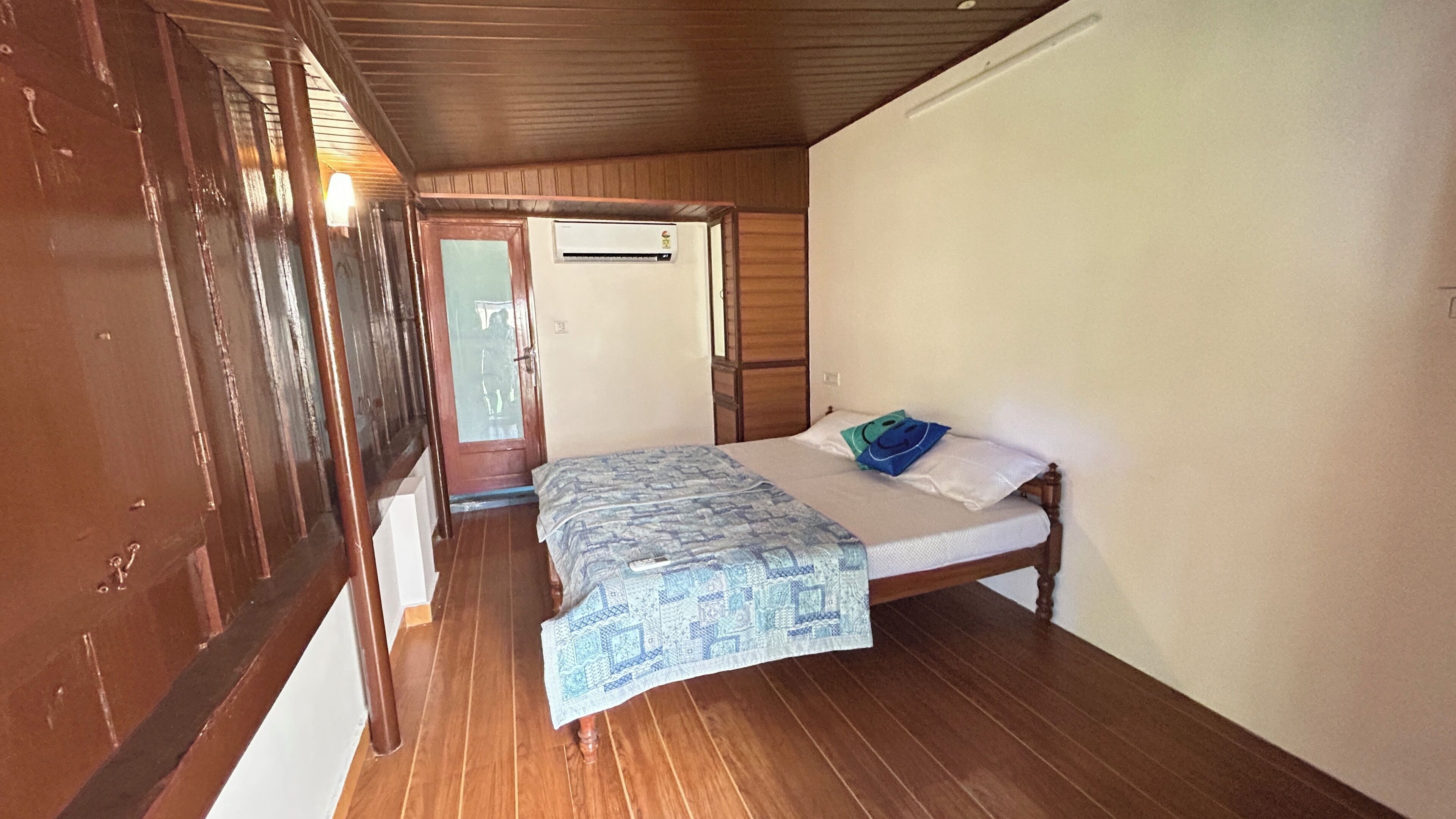 Charming 2 Beach Front  Bedroom B&b With Ac, Wifi In Marari Arthunkal - Kerala