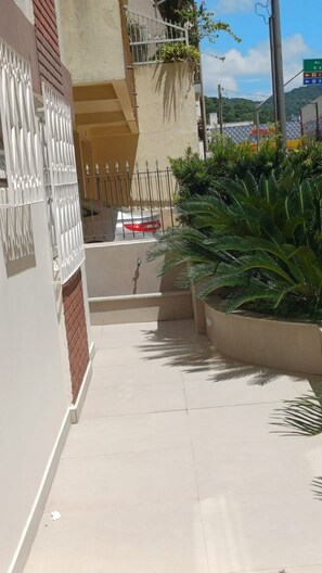 Apartamento Familiar | Vista para o jardim