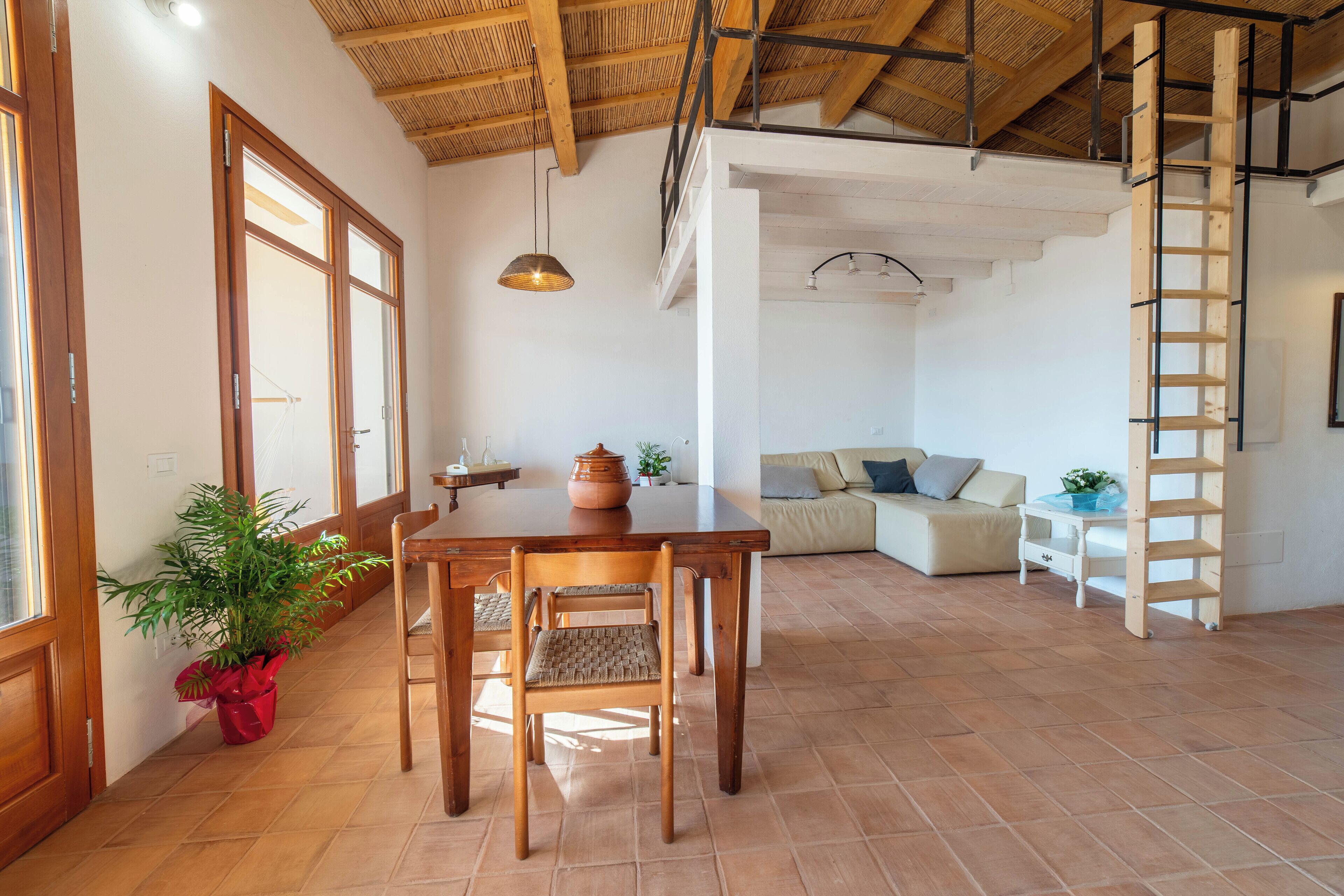 Casa Tharros - Tres Habitaciones Casa, Capacidad 6 - Cabras