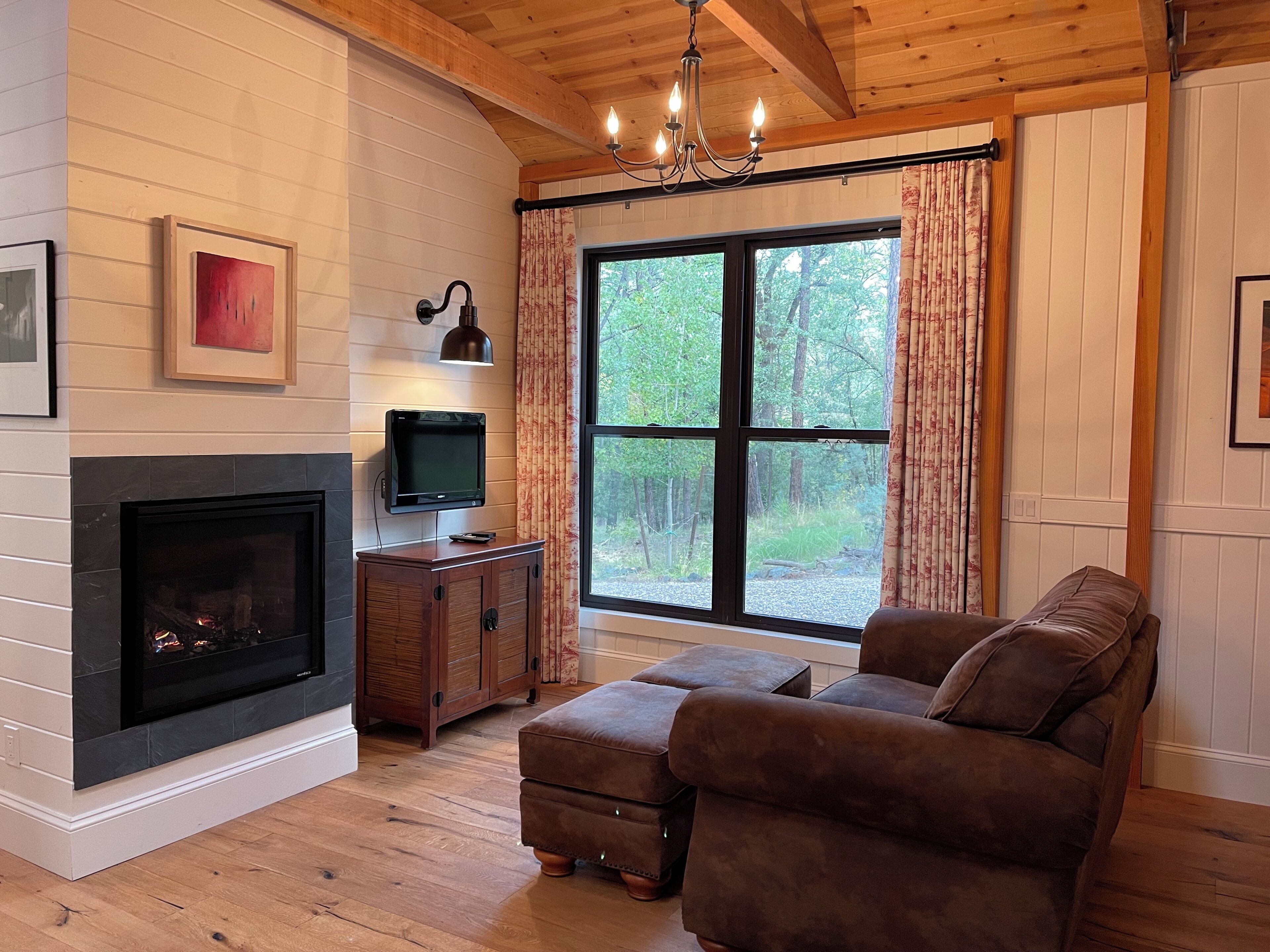 Riverstone Cottage, Bright And Airy Forest Retreat - Prescott, AZ