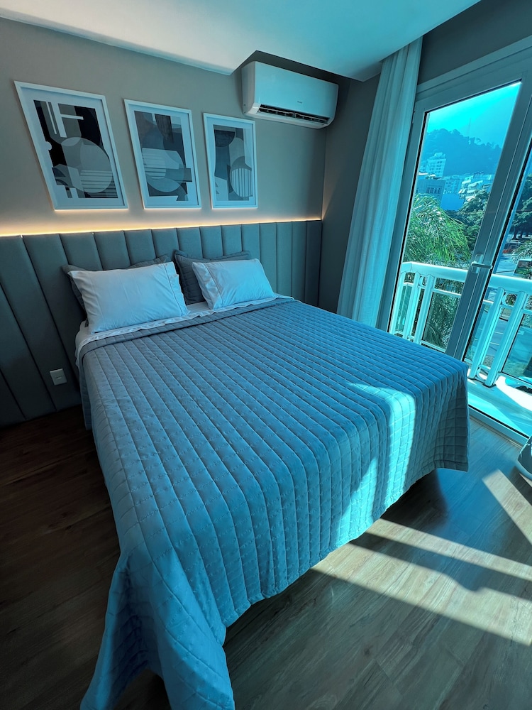 Duplex Leblon Com Garagem Vista Cristo - 2 Quartos - Rio de Janeiro