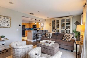 Casa (2 Bedrooms) | Interior