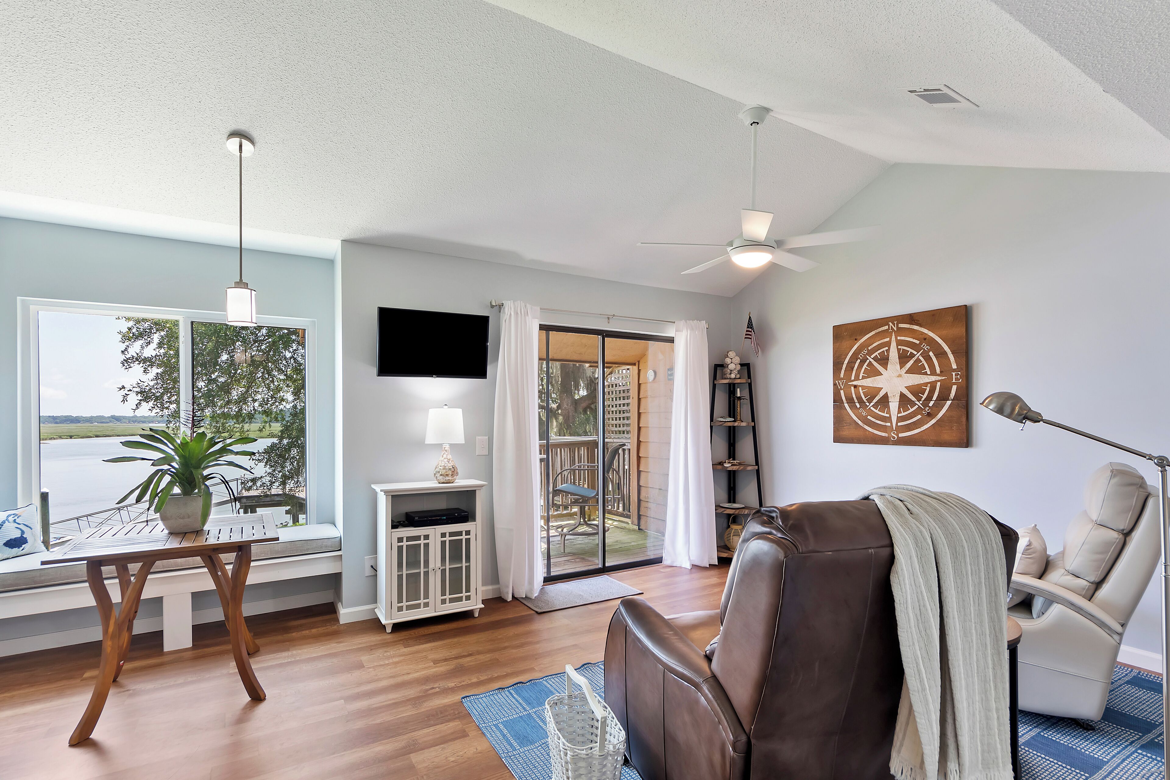 Mariners' Nautical Nest On Port Royal's Battery Creek - 博福特