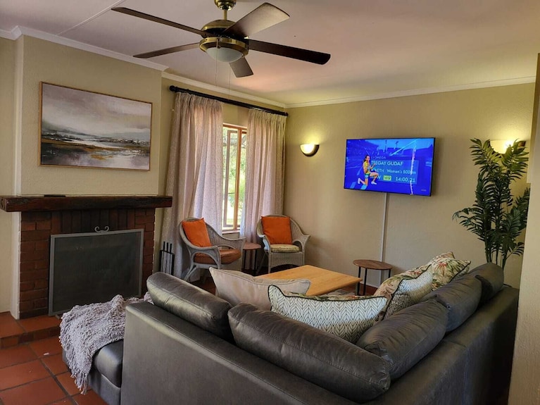 3-bedroom Villa In An Astonishingly Spacious Greenway Woods Resort - 白河