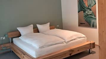 Quarto Duplo Deluxe, não fumadores, vista para o vale | Cofre no quarto, secretária