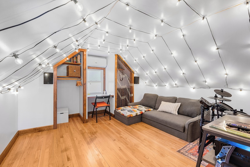 Woodland Sanctuary House With Hot Tub, Fire Pit, And Woodstove - Granville State Forest, Granville