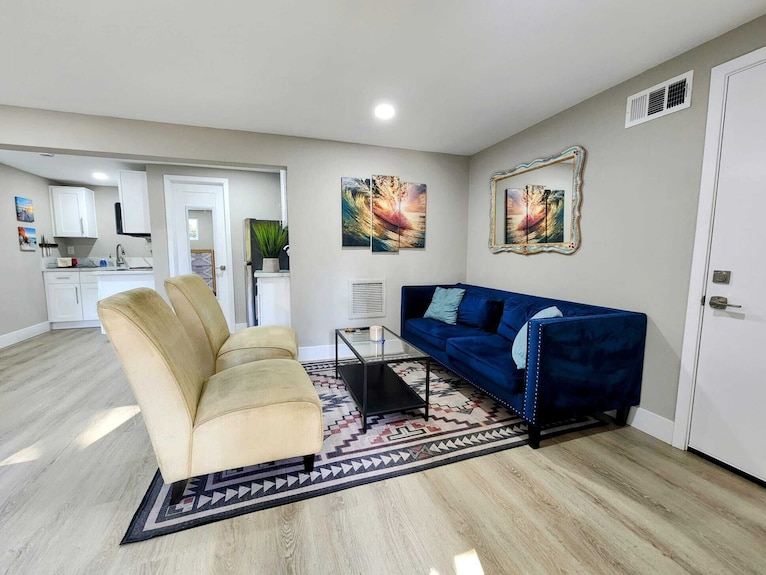 Charming 1 Bedroom Apartment Near Downtown La Mesa With Great Outdoor Space - El Cerrito - San Diego