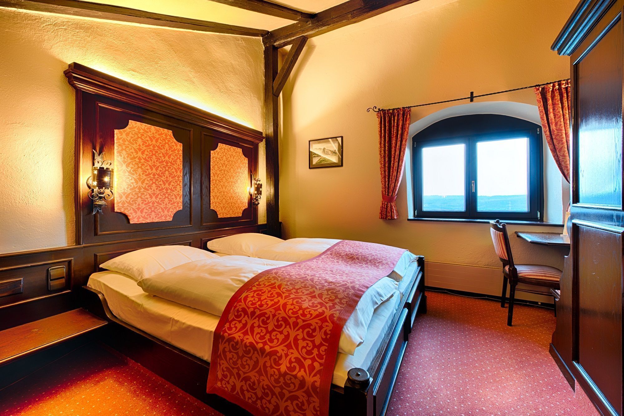 Double Room Main Building With Balcony And Forest View - Hotel-restaurant Burg Hornberg - Mosbach