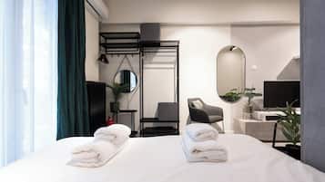 Suíte estúdio superluxo, sacada | Individualmente decorados, individualmente mobiliados