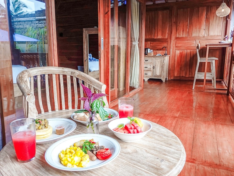 Charming Cabin With Free Floating Breakfast - Bali