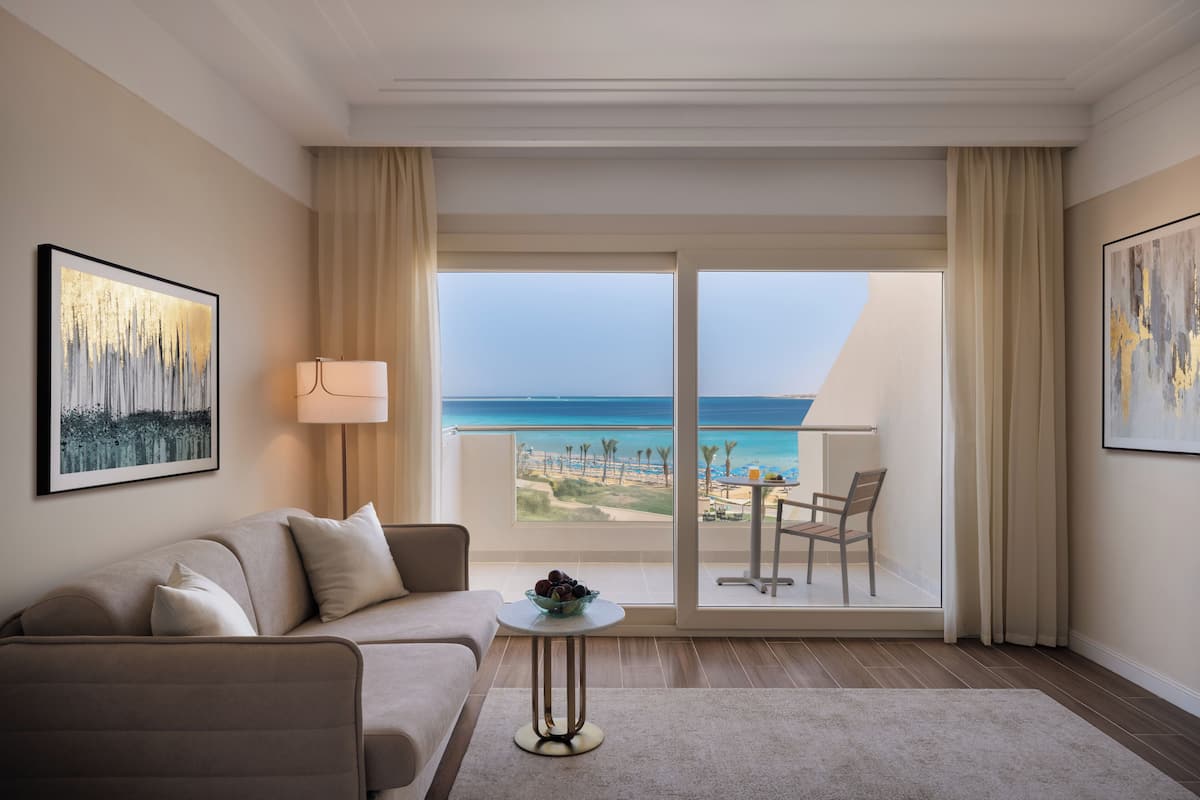 Executive Room Sea view | Cofre no quarto, secretária
