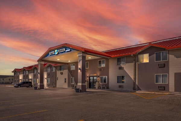 Hotel Fuzion Inn & Suites - Laramie, WY