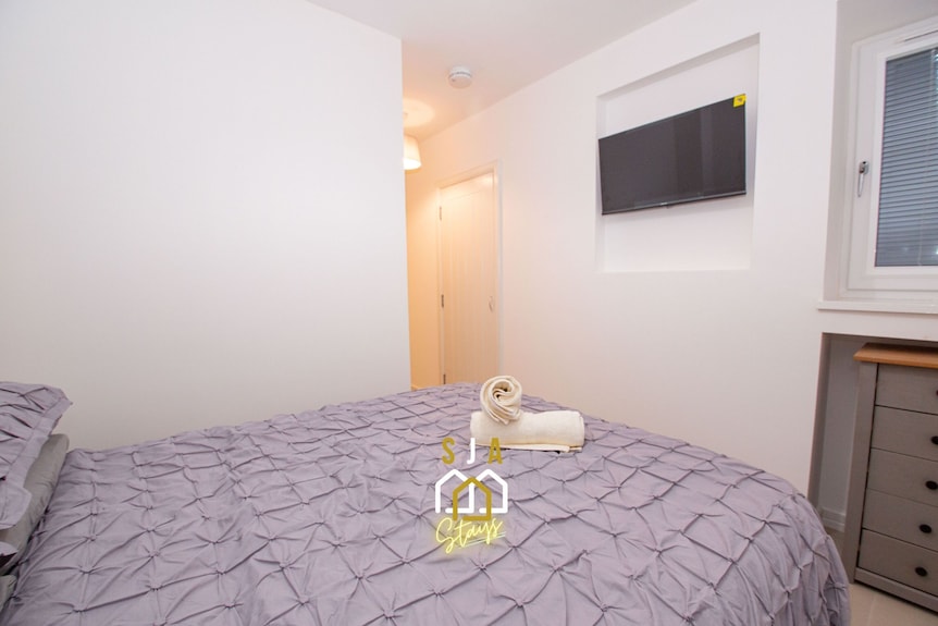 Affleck Retreat 4 - Sja Stays - Modern 1 Bed - Aberdeen Art Gallery